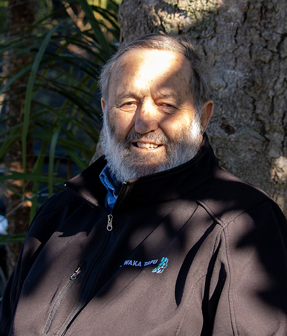 Kaimahi : He Waka Tapu